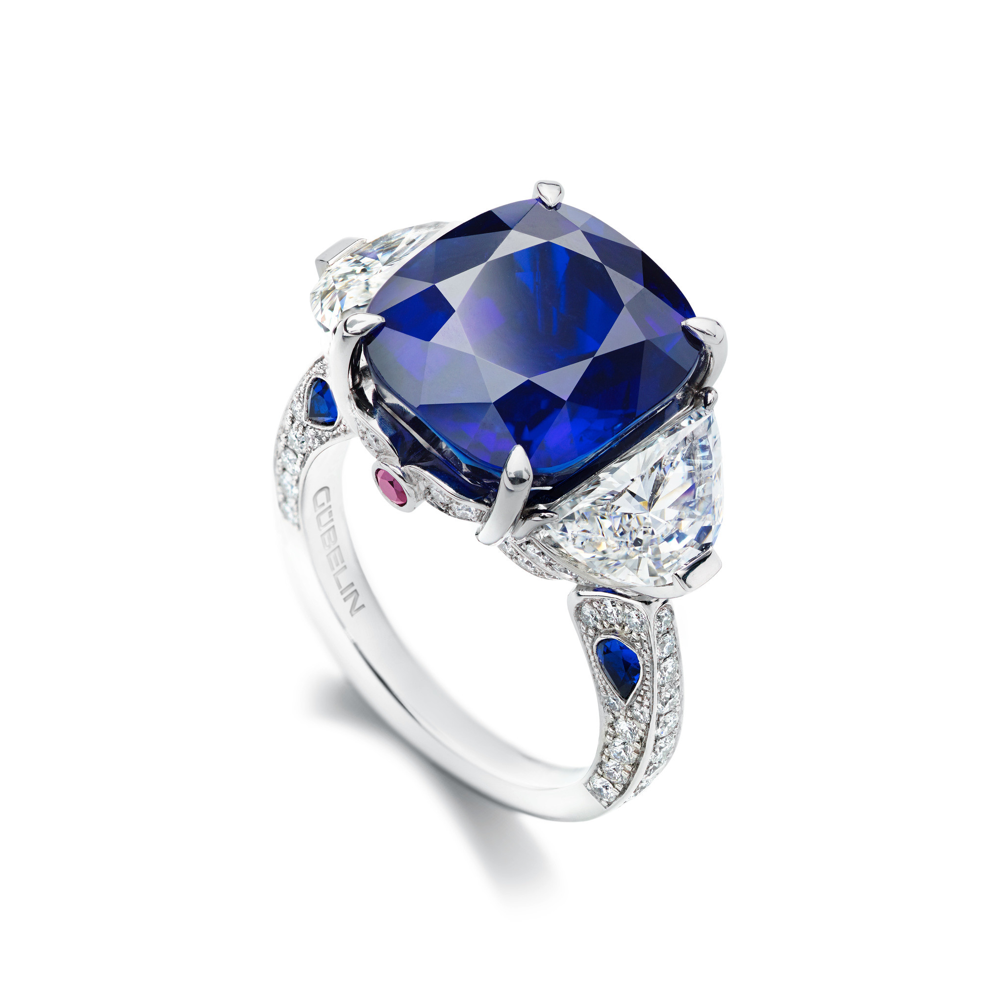 Sapphire ring | 60E-1779.5/SAF/CS/DIA | Gübelin Jewellery