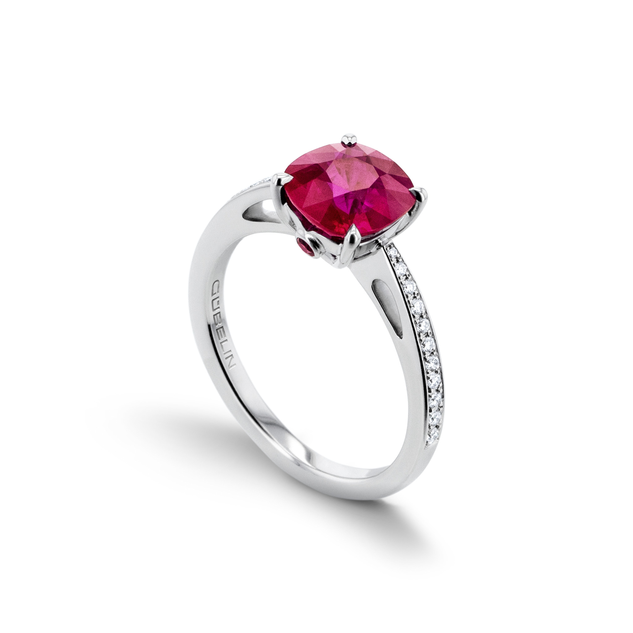 Ruby ring | 60A-1755.7/RUB/CS | Gübelin Jewellery